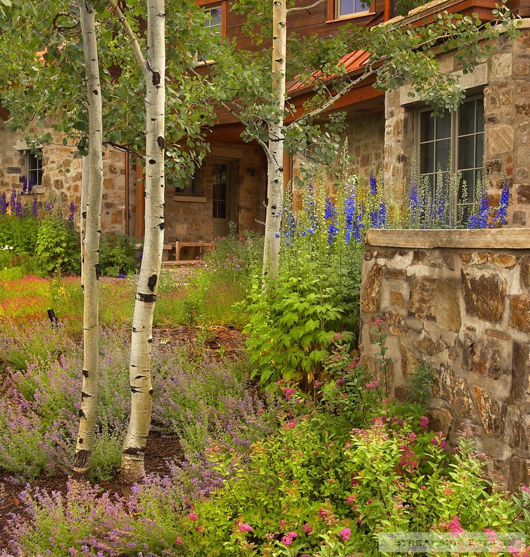 Streamside Estate – Landscape